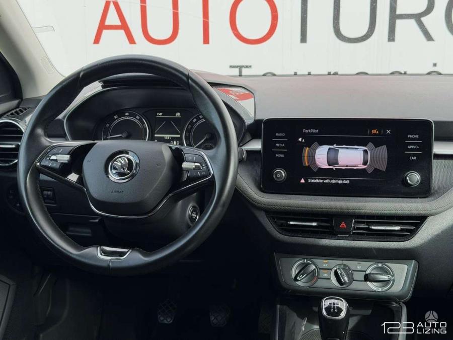 Balts Skoda Fabia 2021 Tauragė, ar dzinēja tilpumu 1.00 L un nobraukumu 201 tūkst. km par 7900 €, foto 18 vietnē AUTOMOTO.COM.LV