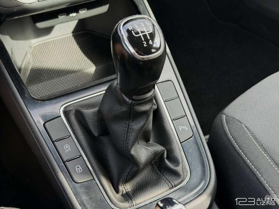 Balts Skoda Fabia 2021 Tauragė, ar dzinēja tilpumu 1.00 L un nobraukumu 201 tūkst. km par 7900 €, foto 25 vietnē AUTOMOTO.COM.LV
