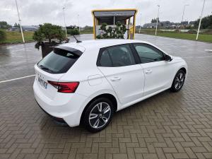 White Skoda Fabia 2021 in Taurage, with an engine capacity of 1.00 L and mileage of 181 thousand km for 6950 €, photo 5 on AUTOMOTO.COM.LV