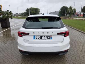 White Skoda Fabia 2021 in Taurage, with an engine capacity of 1.00 L and mileage of 181 thousand km for 6950 €, photo 6 on AUTOMOTO.COM.LV