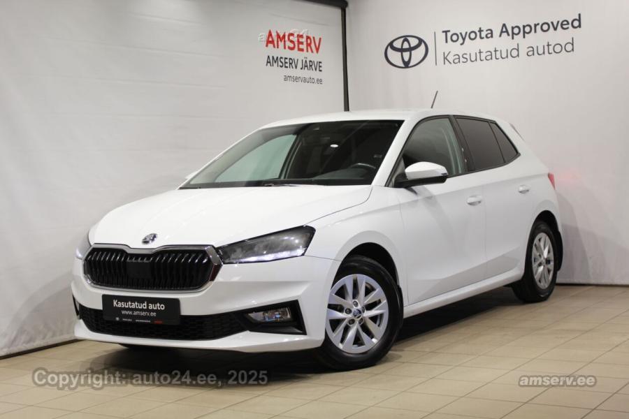 White Skoda Fabia 2022 in Tallinn, with an engine capacity of 1.00 L and mileage of 130 thousand km for 12990 €, photo 1 on AUTOMOTO.COM.LV