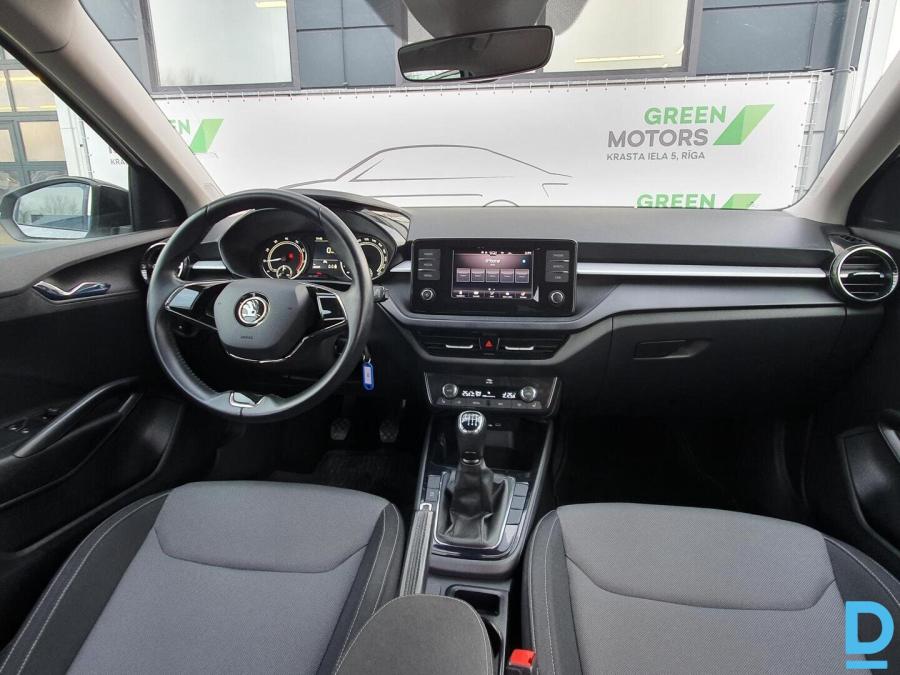 White Skoda Fabia 2022 in Tukums, with an engine capacity of 1.00 L and mileage of 49 thousand km for 14500 €, photo 5 on AUTOMOTO.COM.LV