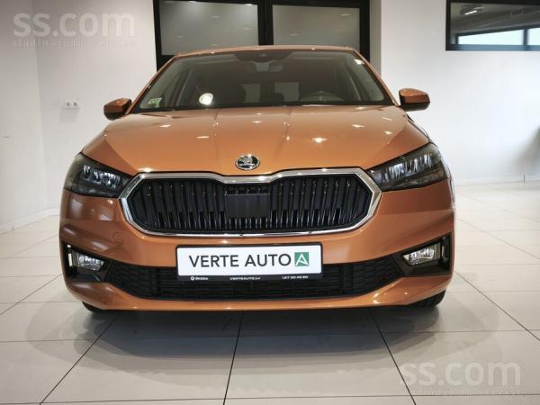Balts Skoda Fabia 2022 Rīga, ar dzinēja tilpumu 1.00 L un nobraukumu 21 tūkst. km par 16290 €, foto 2 vietnē AUTOMOTO.COM.LV