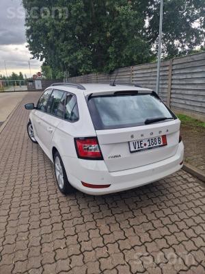 Balts Skoda Fabia 2022 Rīga, ar dzinēja tilpumu 1.00 L un nobraukumu 102 tūkst. km par 9700 €, foto 4 vietnē AUTOMOTO.COM.LV
