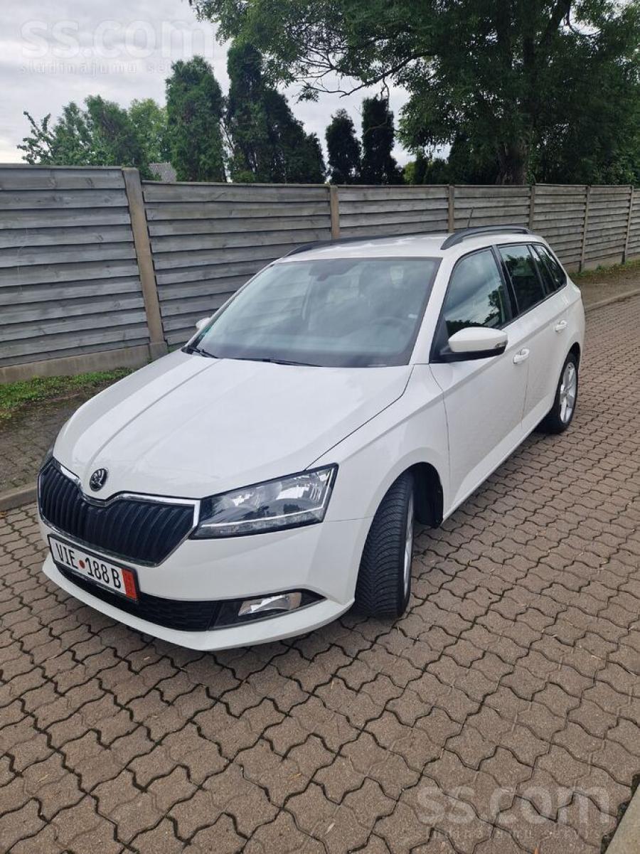 Balts Skoda Fabia 2022 Rīga, ar dzinēja tilpumu 1.00 L un nobraukumu 102 tūkst. km par 9700 €, foto 5 vietnē AUTOMOTO.COM.LV