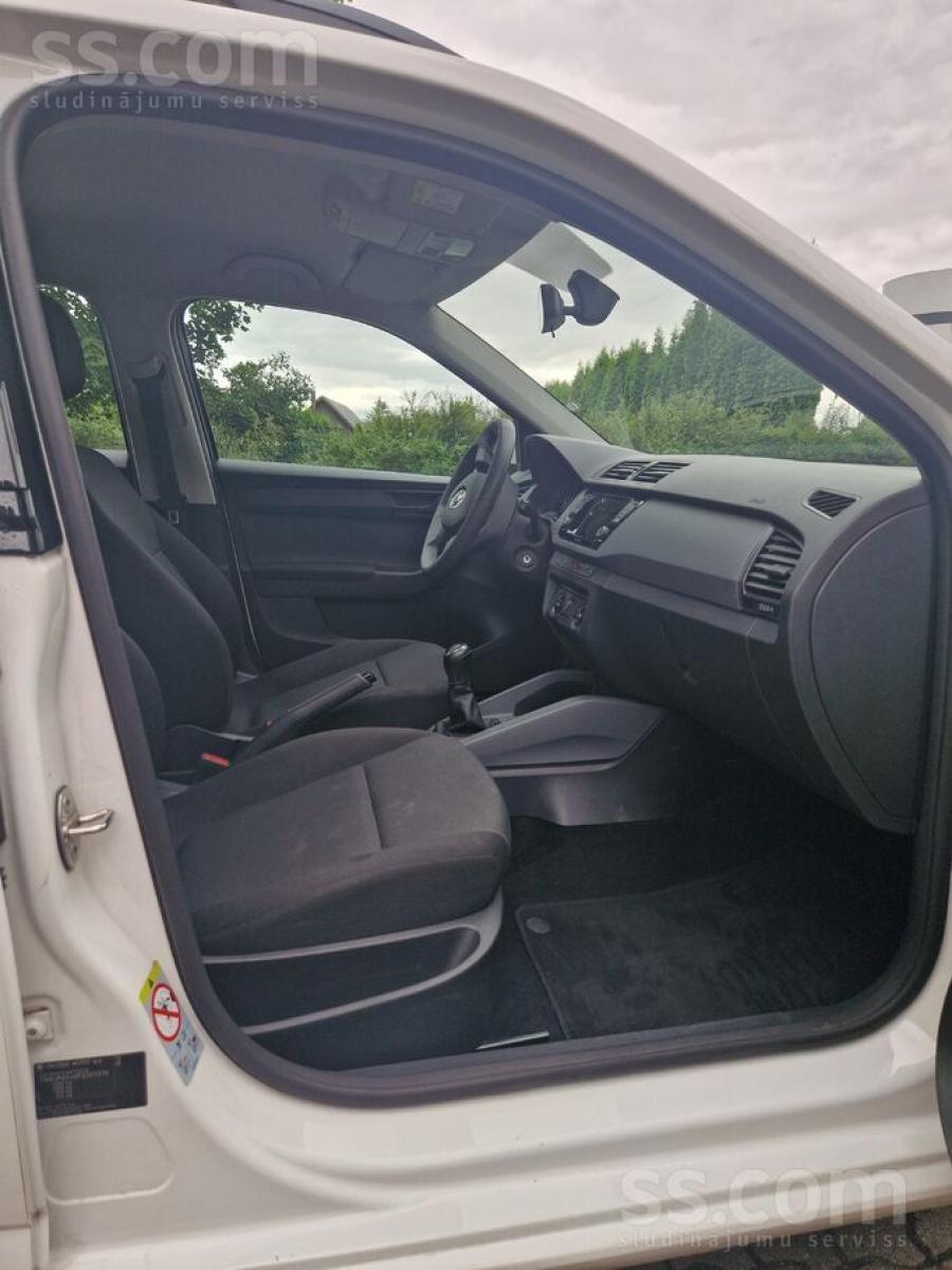 Balts Skoda Fabia 2022 Rīga, ar dzinēja tilpumu 1.00 L un nobraukumu 102 tūkst. km par 9700 €, foto 10 vietnē AUTOMOTO.COM.LV