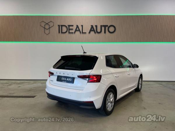 Balts Skoda Fabia 2022 Tallina, ar dzinēja tilpumu 1.00 L un nobraukumu 66 tūkst. km par 16490 €, foto 4 vietnē AUTOMOTO.COM.LV