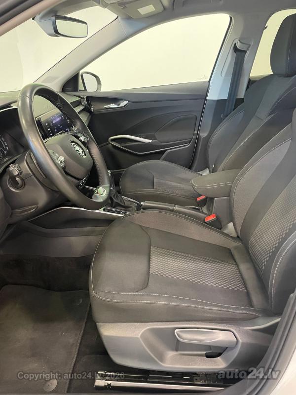 Balts Skoda Fabia 2022 Tallina, ar dzinēja tilpumu 1.00 L un nobraukumu 66 tūkst. km par 16490 €, foto 9 vietnē AUTOMOTO.COM.LV