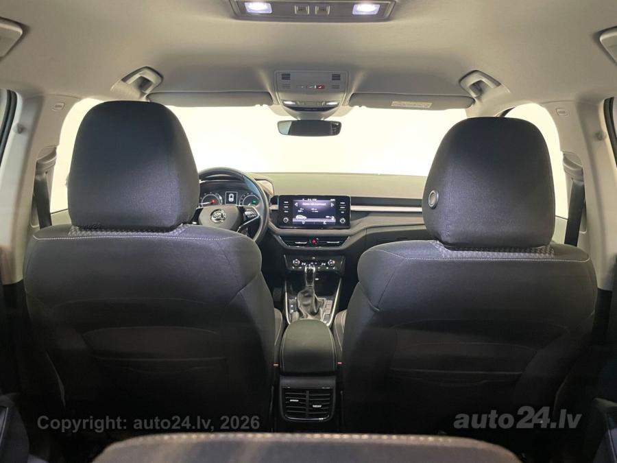 Balts Skoda Fabia 2022 Tallina, ar dzinēja tilpumu 1.00 L un nobraukumu 66 tūkst. km par 16490 €, foto 15 vietnē AUTOMOTO.COM.LV