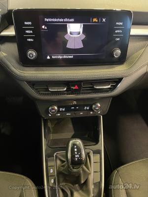 Balts Skoda Fabia 2022 Tallina, ar dzinēja tilpumu 1.00 L un nobraukumu 66 tūkst. km par 16490 €, foto 17 vietnē AUTOMOTO.COM.LV