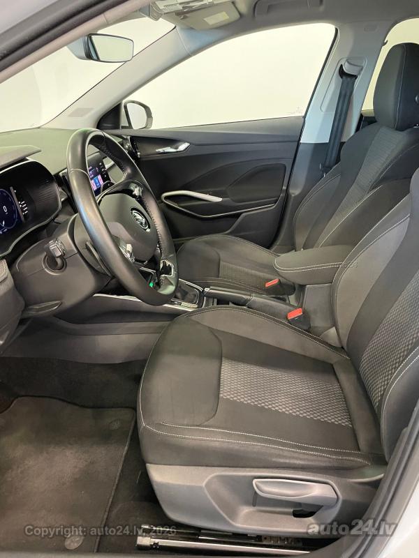 Balts Skoda Fabia 2022 Tallina, ar dzinēja tilpumu 1.00 L un nobraukumu 87 tūkst. km par 15990 €, foto 6 vietnē AUTOMOTO.COM.LV