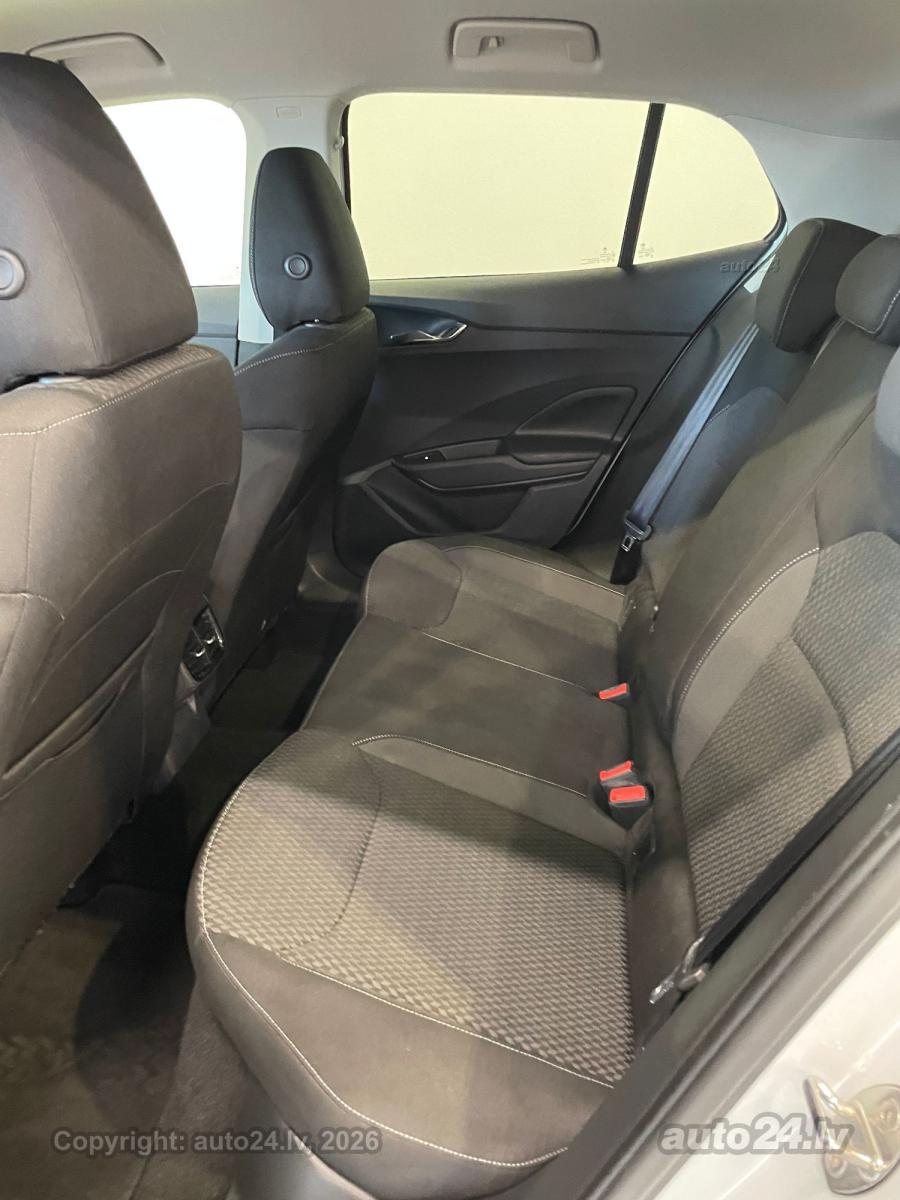 Balts Skoda Fabia 2022 Tallina, ar dzinēja tilpumu 1.00 L un nobraukumu 87 tūkst. km par 15990 €, foto 9 vietnē AUTOMOTO.COM.LV