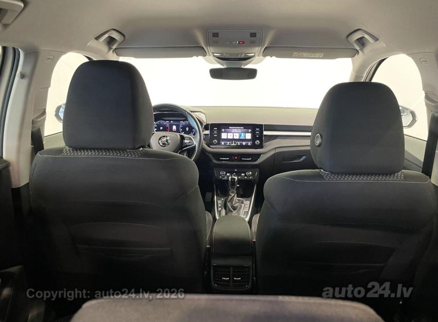 Balts Skoda Fabia 2022 Tallina, ar dzinēja tilpumu 1.00 L un nobraukumu 87 tūkst. km par 15990 €, foto 16 vietnē AUTOMOTO.COM.LV