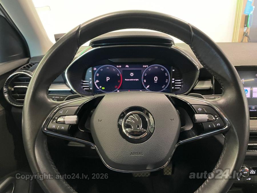 Balts Skoda Fabia 2022 Tallina, ar dzinēja tilpumu 1.00 L un nobraukumu 87 tūkst. km par 15990 €, foto 17 vietnē AUTOMOTO.COM.LV