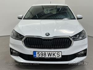 Balts Skoda Fabia 2023 Tallina, ar dzinēja tilpumu 1.00 L un nobraukumu 27 tūkst. km par 16900 €, foto 3 vietnē AUTOMOTO.COM.LV