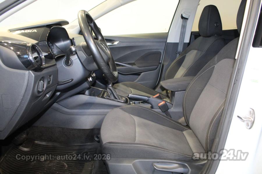 Белый Шкода Фабия 2023 в Таллин, объемом двигателя 1.00 л и пробегом 123 тыс. км за 15490 €, фото 12 на AUTOMOTO.COM.LV