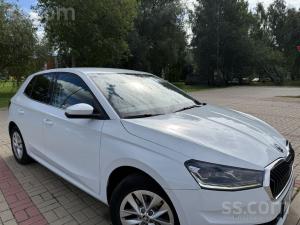 Balts Skoda Fabia 2023 Jelgava, ar dzinēja tilpumu 1.00 L un nobraukumu 93 tūkst. km par 14900 €, foto 3 vietnē AUTOMOTO.COM.LV