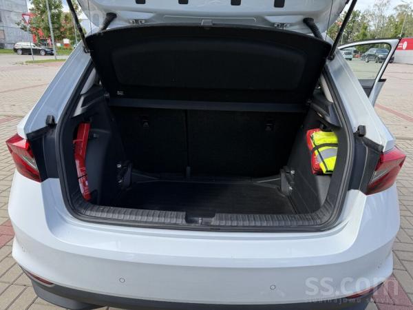 Balts Skoda Fabia 2023 Jelgava, ar dzinēja tilpumu 1.00 L un nobraukumu 93 tūkst. km par 14900 €, foto 5 vietnē AUTOMOTO.COM.LV