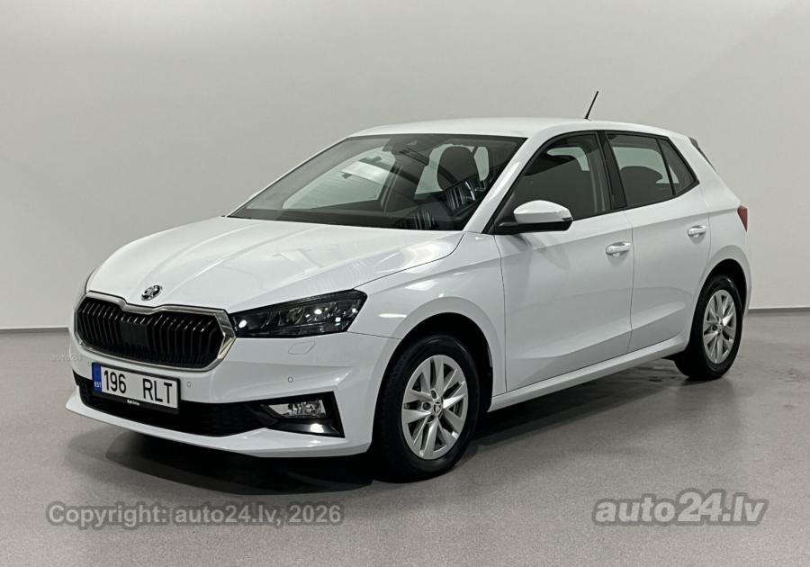 Balts Skoda Fabia 2024 Tallina, ar dzinēja tilpumu 1.00 L un nobraukumu 30 tūkst. km par 16990 €, foto 1 vietnē AUTOMOTO.COM.LV
