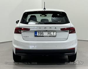 Balts Skoda Fabia 2024 Tallina, ar dzinēja tilpumu 1.00 L un nobraukumu 30 tūkst. km par 16990 €, foto 15 vietnē AUTOMOTO.COM.LV