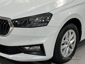 Balts Skoda Fabia 2024 Tallina, ar dzinēja tilpumu 1.00 L un nobraukumu 30 tūkst. km par 16990 €, foto 17 vietnē AUTOMOTO.COM.LV