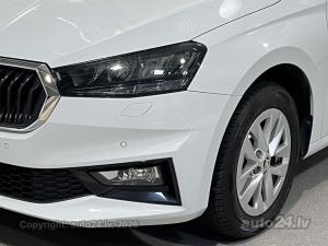 White Skoda Fabia 2024 in Tallinn, with an engine capacity of 1.00 L and mileage of 30 thousand km for 16990 €, photo 21 on AUTOMOTO.COM.LV