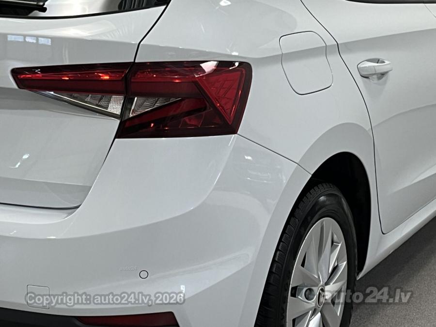 White Skoda Fabia 2024 in Tallinn, with an engine capacity of 1.00 L and mileage of 30 thousand km for 16990 €, photo 22 on AUTOMOTO.COM.LV