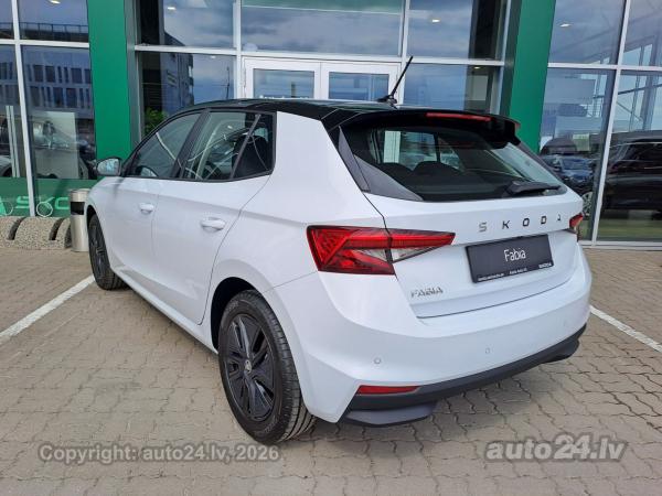 Balts Skoda Fabia 2026 Tartu, ar dzinēja tilpumu 1.00 L un nobraukumu 6 tūkst. km par 21910 €, foto 2 vietnē AUTOMOTO.COM.LV