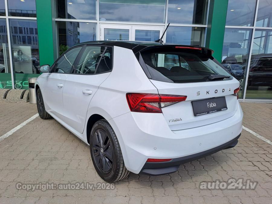 Balts Skoda Fabia 2026 Tartu, ar dzinēja tilpumu 1.00 L un nobraukumu 6 tūkst. km par 21910 €, foto 3 vietnē AUTOMOTO.COM.LV