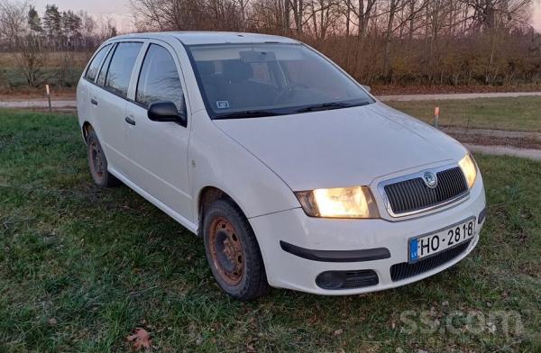 White Skoda Fabia 2005 in Riga, with an engine capacity of 1.90 L and mileage of 395 thousand km for 350 €, photo 1 on AUTOMOTO.COM.LV