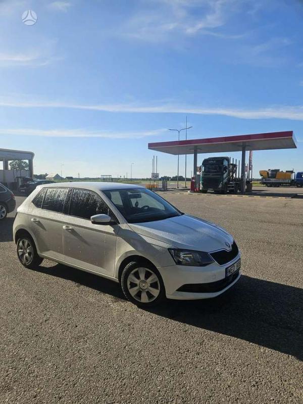Balts Skoda Fabia 2016 Šakiai, ar dzinēja tilpumu 1.42 L un nobraukumu 189 tūkst. km par 4999 €, foto 5 vietnē AUTOMOTO.COM.LV