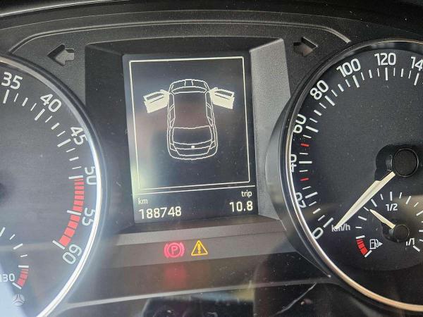 Balts Skoda Fabia 2016 Šakiai, ar dzinēja tilpumu 1.42 L un nobraukumu 189 tūkst. km par 4999 €, foto 8 vietnē AUTOMOTO.COM.LV
