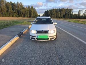White Skoda Fabia 2007 in Siauliai, with an engine capacity of 1.90 L and mileage of 451 thousand km for 1450 €, photo  on AUTOMOTO.COM.LV