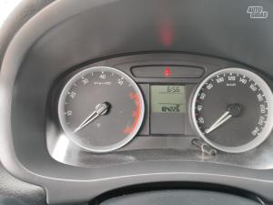 White Skoda Fabia 2009 in Marijampole, with an engine capacity of 1.60 L and mileage of 184 thousand km for 1950 €, photo 11 on AUTOMOTO.COM.LV
