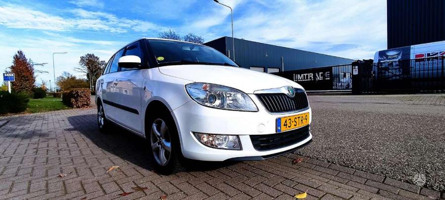 Balts Skoda Fabia 2011 Kauņa, ar dzinēja tilpumu 1.20 L un nobraukumu 243 tūkst. km par 2200 €, foto 3 vietnē AUTOMOTO.COM.LV