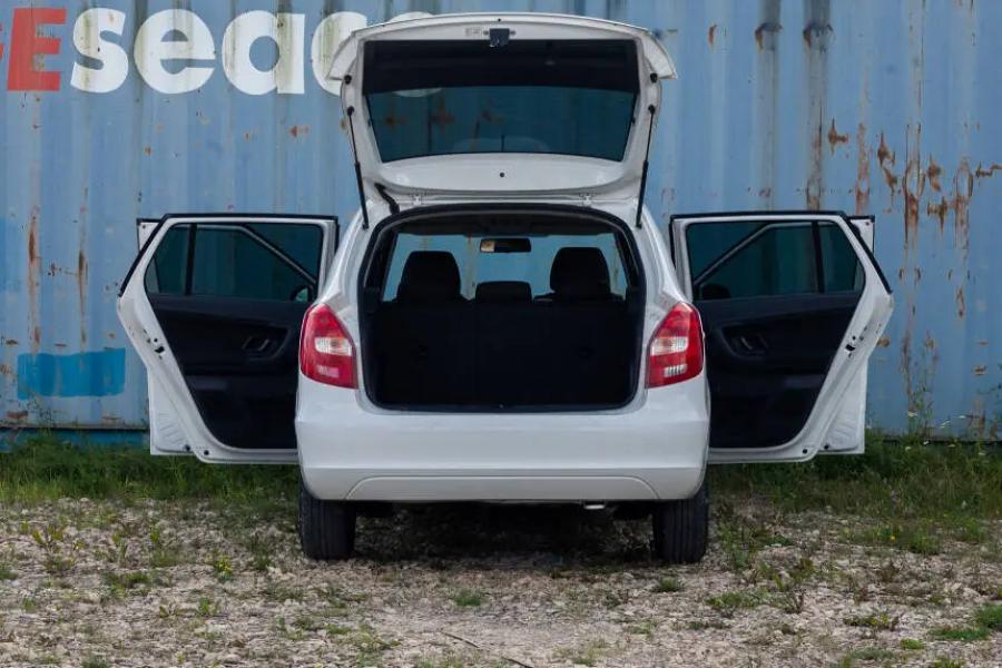 Balts Skoda Fabia 2011 Rīga, ar dzinēja tilpumu 1.20 L un nobraukumu 217 tūkst. km par 4200 €, foto 6 vietnē AUTOMOTO.COM.LV