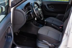 Balts Skoda Fabia 2011 Rīga, ar dzinēja tilpumu 1.20 L un nobraukumu 217 tūkst. km par 4200 €, foto 10 vietnē AUTOMOTO.COM.LV