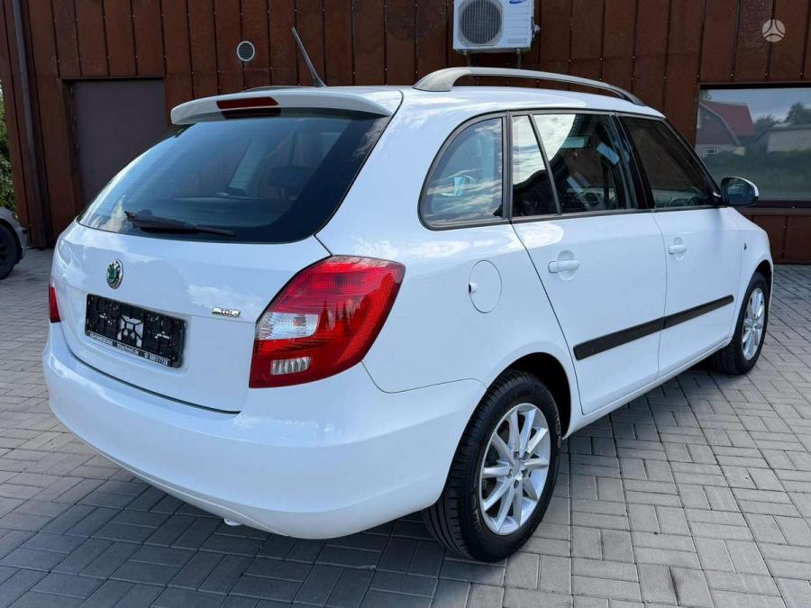 Balts Skoda Fabia 2012 Marijampole, ar dzinēja tilpumu 1.60 L un nobraukumu 245 tūkst. km par 3250 €, foto 5 vietnē AUTOMOTO.COM.LV