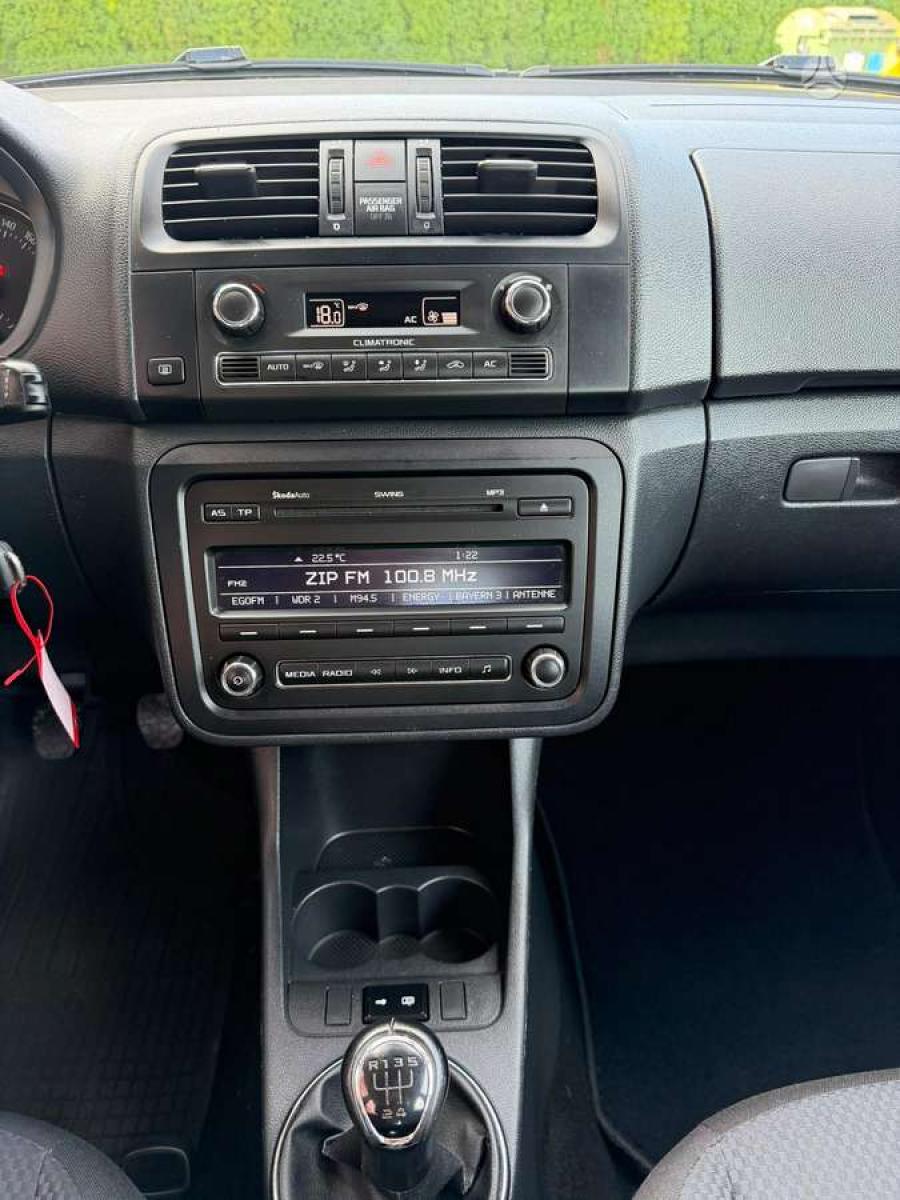 Balts Skoda Fabia 2012 Marijampole, ar dzinēja tilpumu 1.60 L un nobraukumu 245 tūkst. km par 3250 €, foto 16 vietnē AUTOMOTO.COM.LV