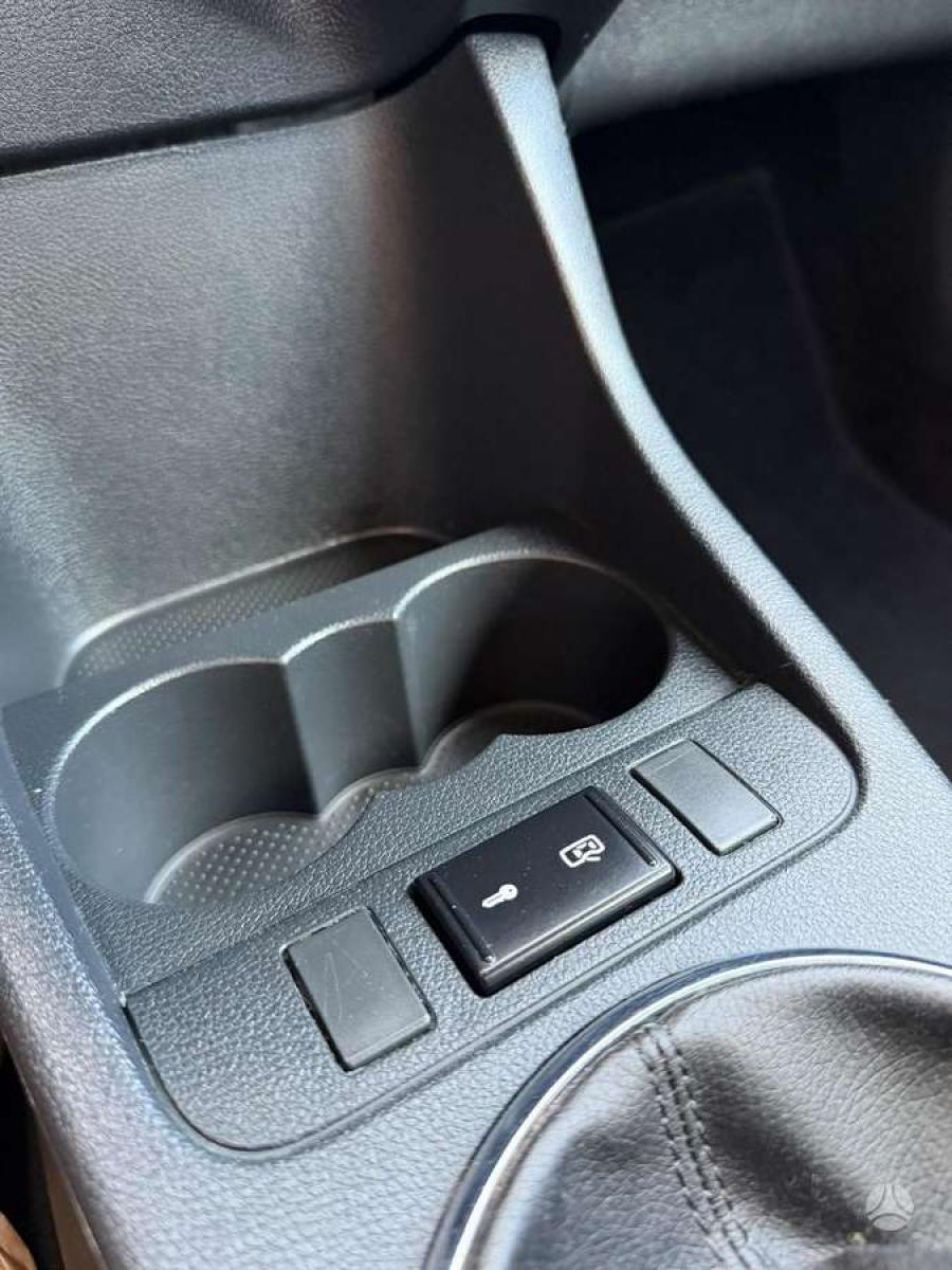 Balts Skoda Fabia 2012 Marijampole, ar dzinēja tilpumu 1.60 L un nobraukumu 245 tūkst. km par 3250 €, foto 24 vietnē AUTOMOTO.COM.LV