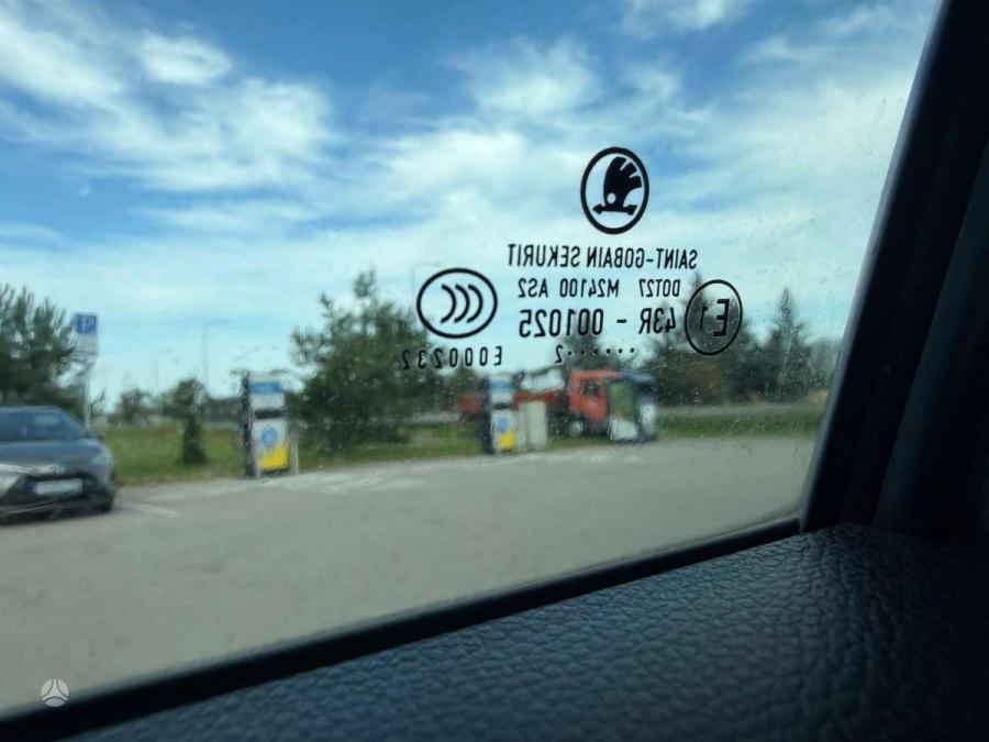 Balts Skoda Fabia 2012 Marijampole, ar dzinēja tilpumu 1.60 L un nobraukumu 245 tūkst. km par 3250 €, foto 25 vietnē AUTOMOTO.COM.LV