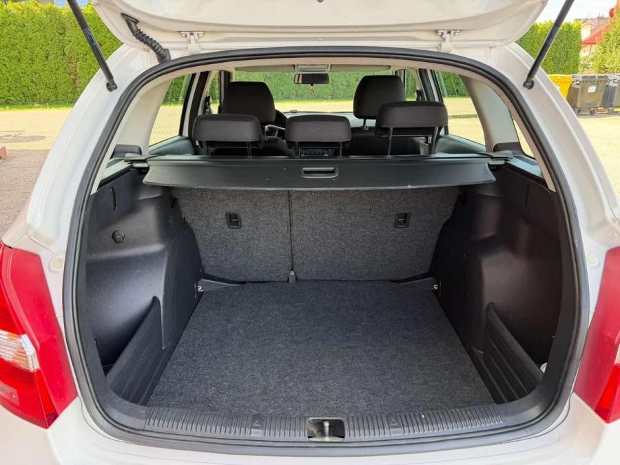 Balts Skoda Fabia 2012 Marijampole, ar dzinēja tilpumu 1.60 L un nobraukumu 245 tūkst. km par 3250 €, foto 27 vietnē AUTOMOTO.COM.LV