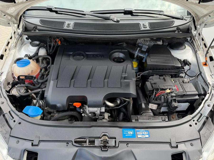 Balts Skoda Fabia 2012 Marijampole, ar dzinēja tilpumu 1.60 L un nobraukumu 245 tūkst. km par 3250 €, foto 32 vietnē AUTOMOTO.COM.LV