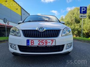 Balts Skoda Fabia 2012 Ogre, ar dzinēja tilpumu 1.60 L un nobraukumu 0 tūkst. km par 3990 €, foto 15 vietnē AUTOMOTO.COM.LV