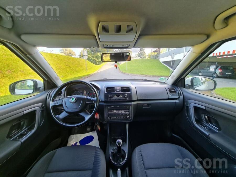 Balts Skoda Fabia 2012 Ogre, ar dzinēja tilpumu 1.60 L un nobraukumu 0 tūkst. km par 3990 €, foto 20 vietnē AUTOMOTO.COM.LV