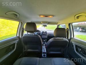 Balts Skoda Fabia 2012 Ogre, ar dzinēja tilpumu 1.60 L un nobraukumu 0 tūkst. km par 3990 €, foto 22 vietnē AUTOMOTO.COM.LV