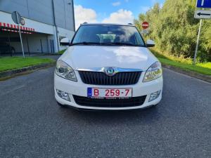 White Skoda Fabia 2012 in Ogre, with an engine capacity of 1.60 L and mileage of 245 thousand km for 3990 €, photo 3 on AUTOMOTO.COM.LV