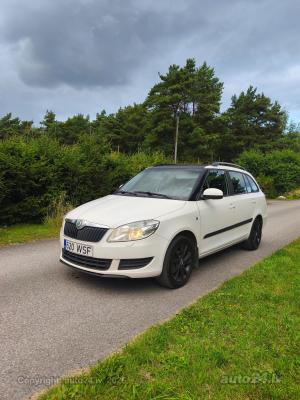 White Skoda Fabia 2012 in Tallinn, with an engine capacity of 1.60 L and mileage of 360 thousand km for 2400 €, photo  on AUTOMOTO.COM.LV