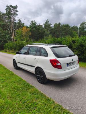 White Skoda Fabia 2012 in Tallinn, with an engine capacity of 1.60 L and mileage of 360 thousand km for 2400 €, photo 5 on AUTOMOTO.COM.LV