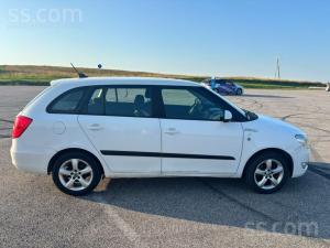 White Skoda Fabia 2012 in Riga, with an engine capacity of 1.20 L and mileage of 250 thousand km for 1300 €, photo  on AUTOMOTO.COM.LV